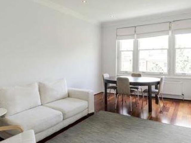 2 bedroom flat in London