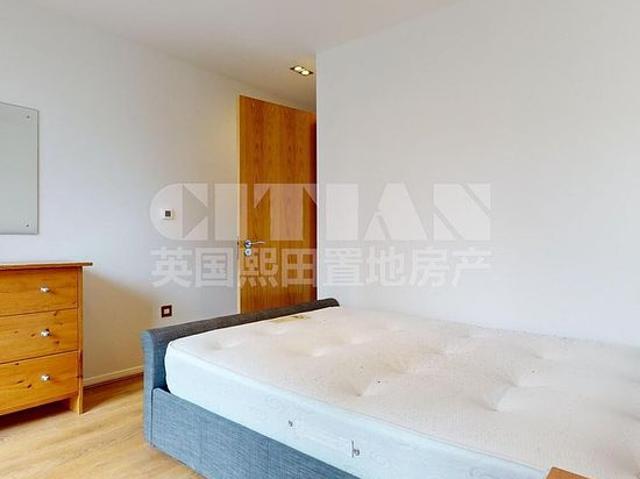 2 bedroom flat in London