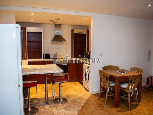 2 Bedroom Flat in Manchester | AV NOW