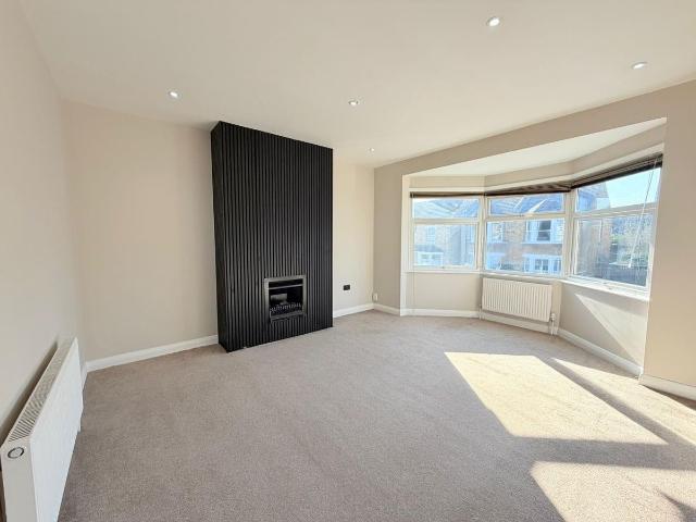 2 Bedroom Flat In Morley Hill, Enfield, Area EN2, 2 bed flat to rent, £2,000 pcm | PrimeLocation