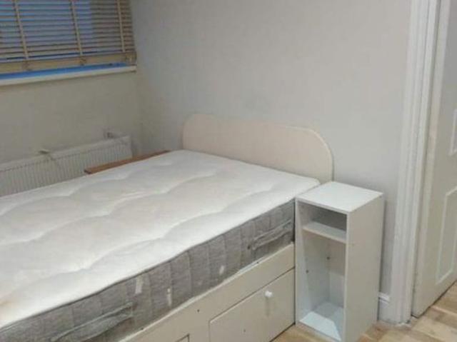 2 bedroom flat in New Malden