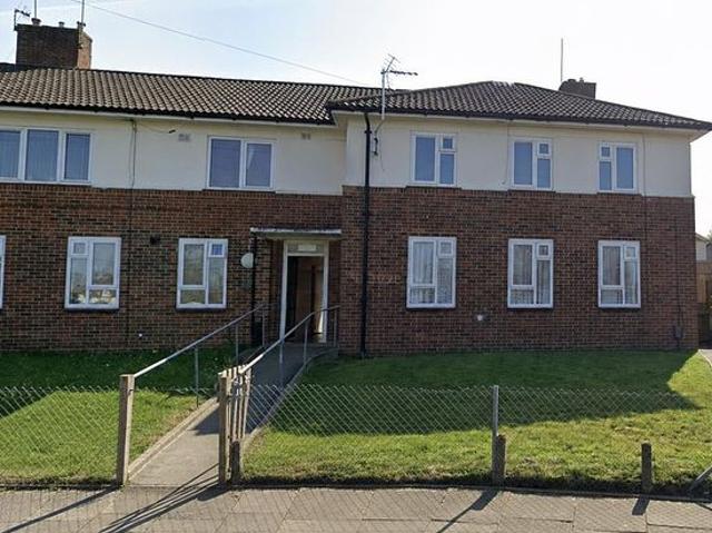 2 bedroom flat in Orpington