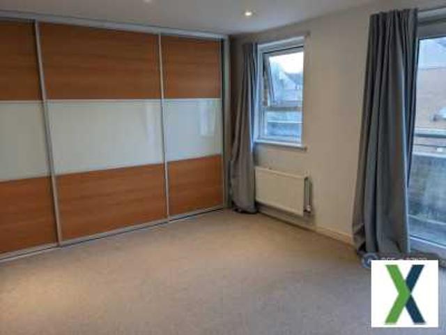 2 bedroom flat in Schooner Close, London, E14 2 bed #871122