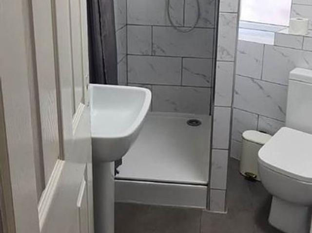 2 bedroom flat in Sheffield