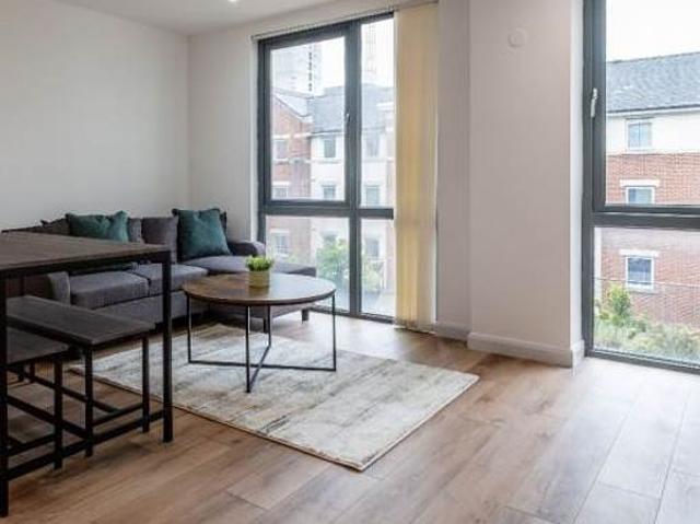 2 bedroom flat in Sheffield