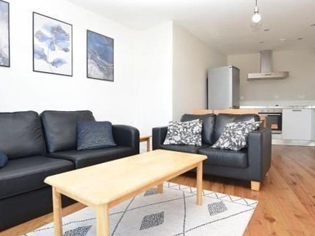 2 bedroom flat in Sheffield