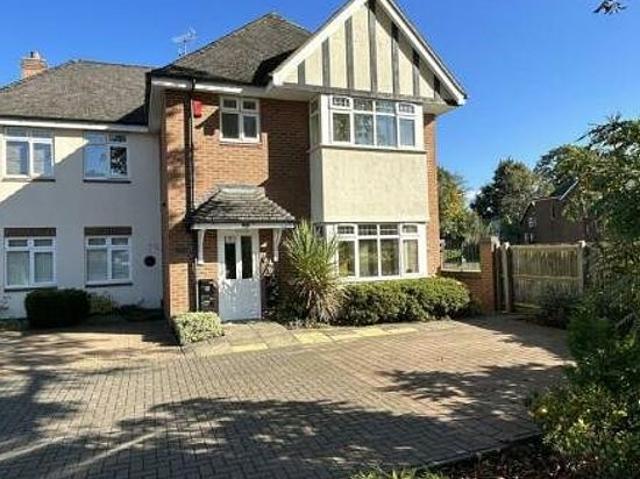 2 bedroom flat in Sutton Coldfield