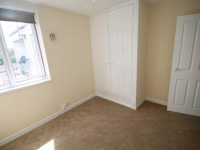 2 Bedroom Flat Purpose Built