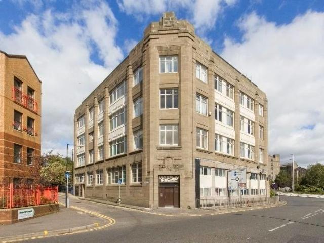 2 bedroom flat share to rent