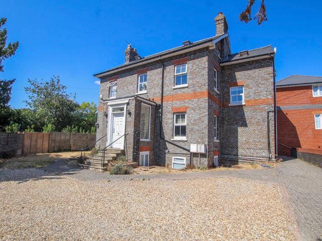 2 Bedroom Flat – Station Road – Thatcham