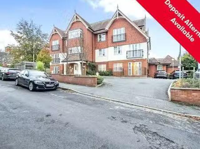 2+ bedroom flat/apartment to rent in Culverden Park Road, Tunb.