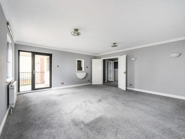 2 Bedroom Flat/Apartment To Rent in Sandgate
