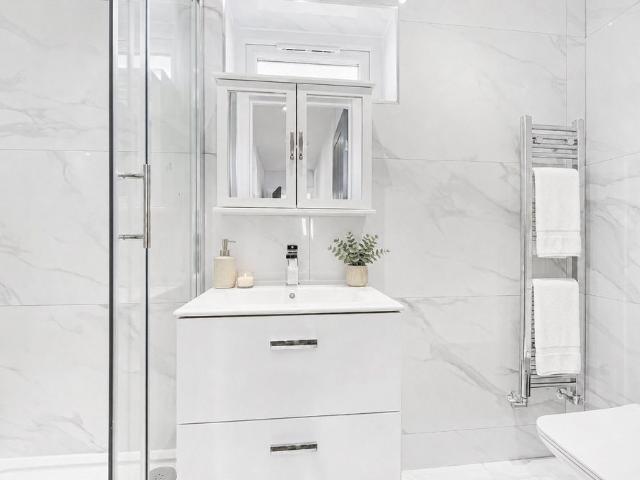 2 Bedroom Flat/Apartment to rent