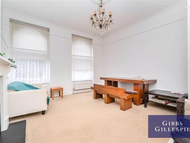 2 Bedroom Flat/Apartment to rent