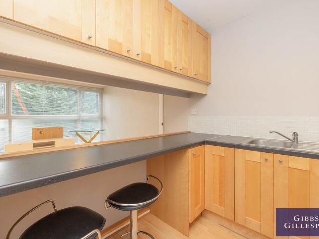 2 Bedroom Flat/Apartment to rent