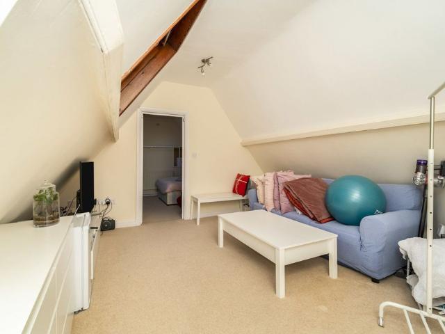 2 Bedroom Flat/Apartment to rent