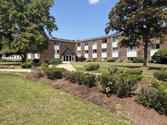 2 bedroom, Framingham MA 01702 105040928