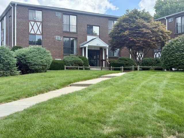 2 bedroom, Franklin MA 02038 105040995