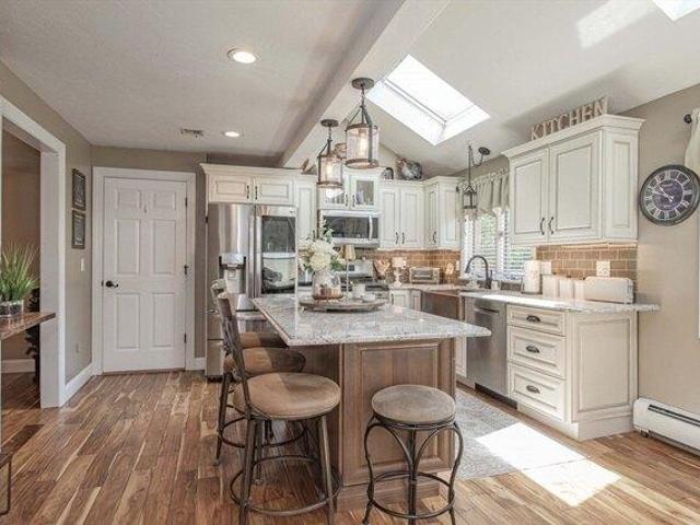 2 bedroom, Franklin MA 02038 105060977