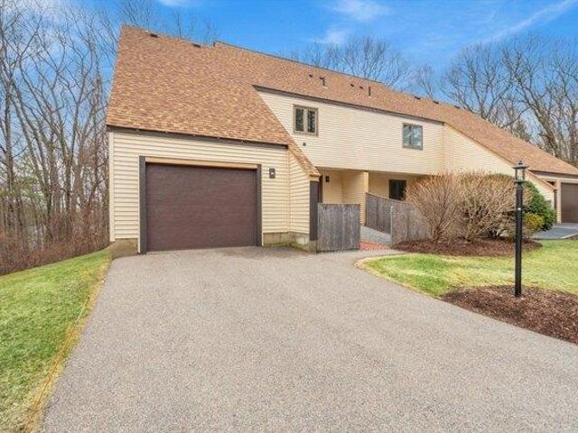 2 bedroom, Franklin MA 02038 102962275