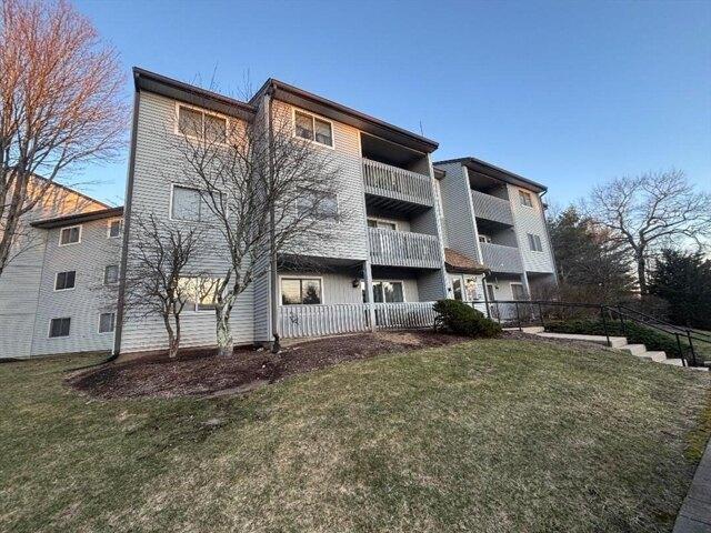 2 bedroom, Franklin MA 02038 LS102118418