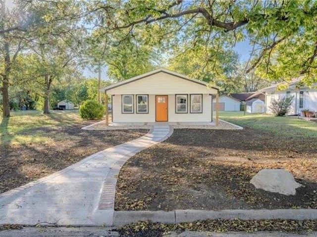 2 bedroom, Fredonia KS 66736 LS95775981