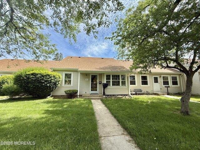 2 bedroom, Freehold NJ 07728 104654082