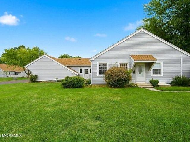 2 bedroom, Freehold NJ 07728 104655361