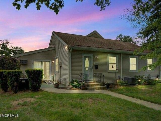 2 bedroom, Freehold NJ 07728 104808492