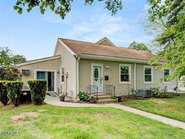 2 bedroom, Freehold NJ 07728 104919917
