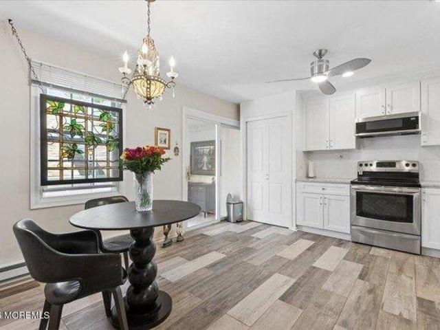 2 bedroom, Freehold NJ 07728 105158437