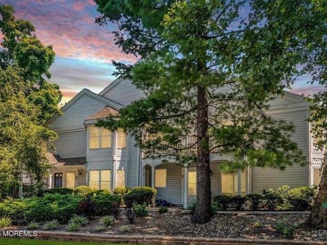 2 bedroom, Freehold NJ 07728 105174074