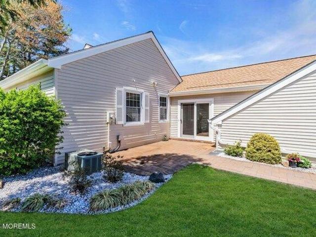 2 bedroom, Freehold NJ 07728 LS101898374