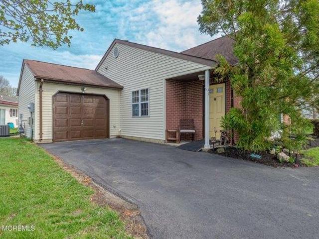 2 bedroom, Freehold NJ 07728 LS102313027