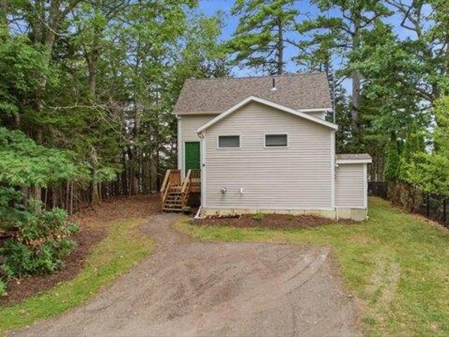 2 bedroom, Freeport ME 04032 104539810