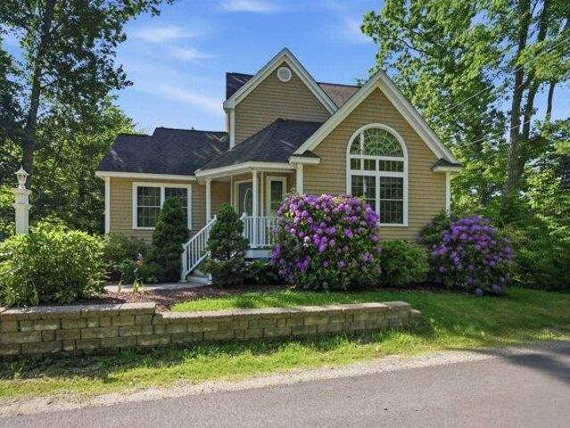 2 bedroom, Fremont NH 03044 103224264
