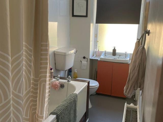 2 bedroom full furnished flat in Woodlands