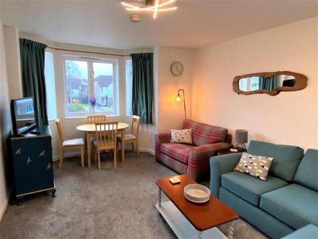 2 bedroom, furnished flat at the Gyle, Edinburgh