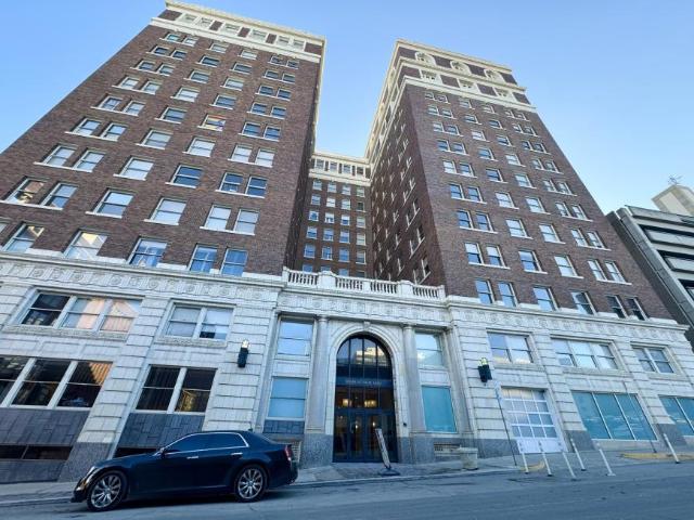 2 bedroom, Kansas City MO 64105 94183230