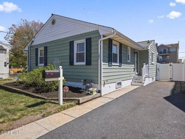 2 bedroom, Keyport NJ 07735 102313257