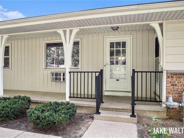 2 bedroom, Kentwood MI 49548 93565182