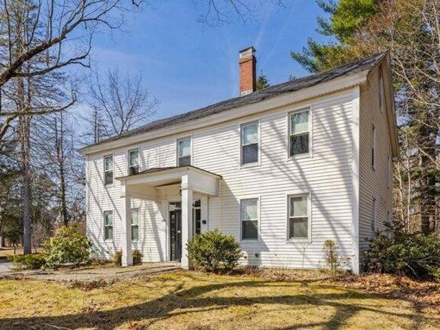 2 bedroom, Kingston NH 03848 102726130