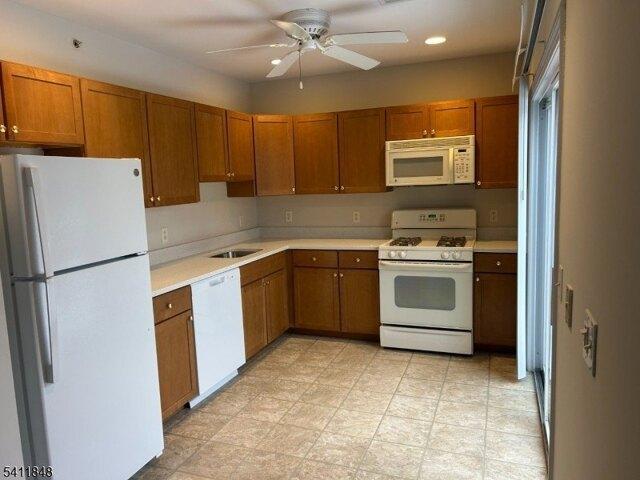 2 bedroom, Kinnelon NJ 07405 102346751