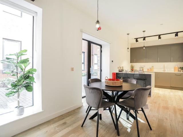 2 bedroom house