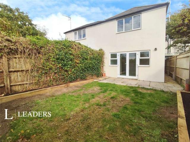 2 Bedroom House