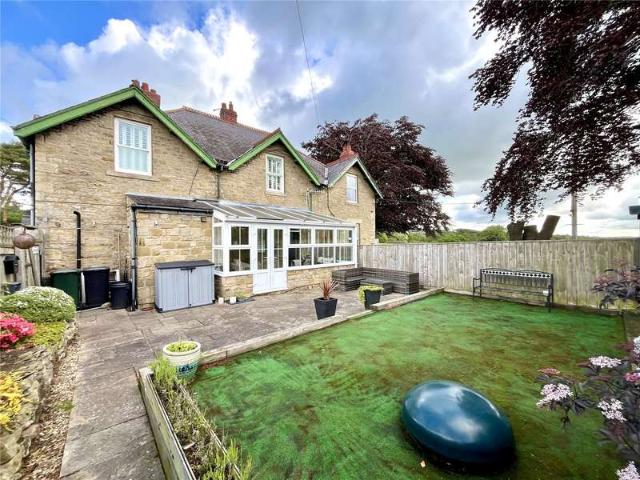 2 Bedroom House