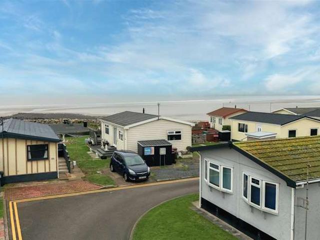 2 Bedroom Chalet House