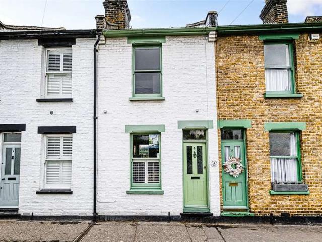 2 Bedroom House