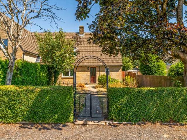 2 Bedroom House