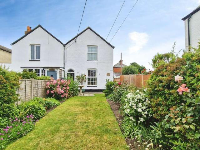 2 Bedroom House